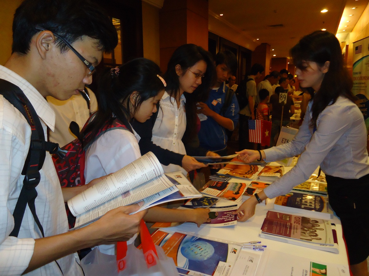 IIG Việt Nam giới thiệu TOEFL iBT và GRE tại Hội thảo US Higher Education Fair